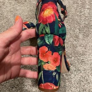 Sam Edelman | Shoes | Sam Edelman Yaro Navy Vivid Flower Bouquet ...
